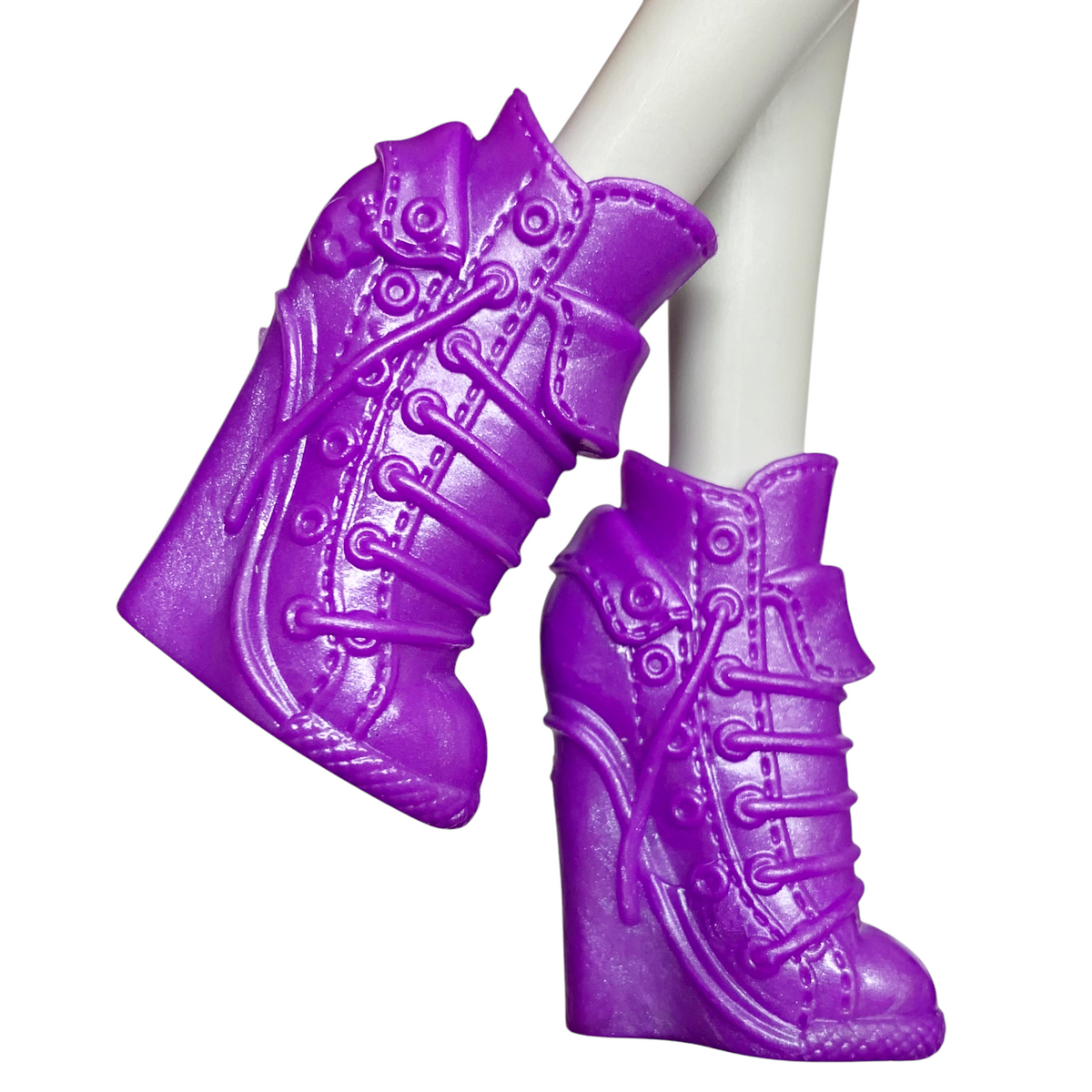 Monster High Winning Werewolves Clawdeen Wolf Doll Replacement Purple ...